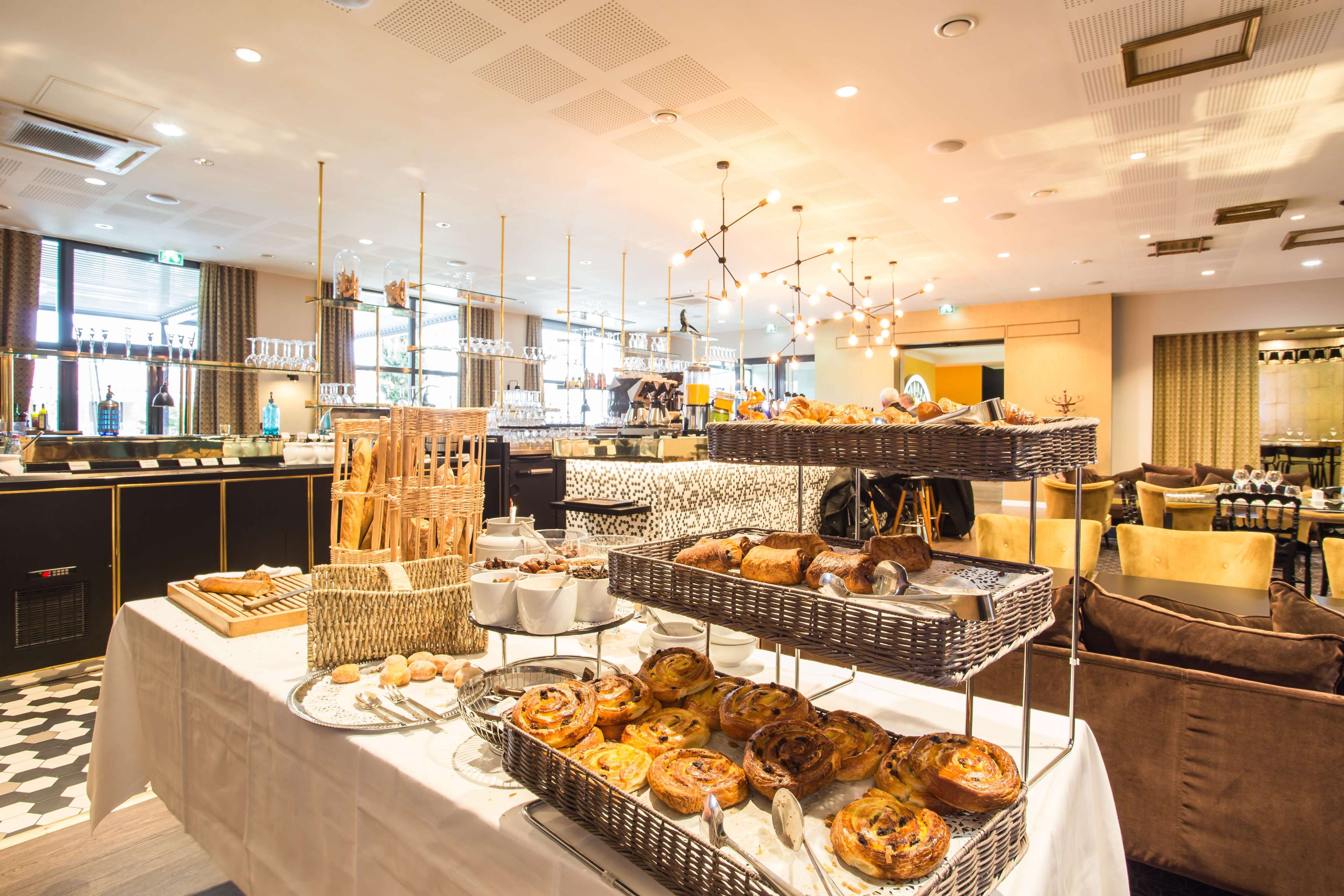 Hotel Gatsby**** by HappyCulture | -10% on our OFFICIAL SITE | Chassieu